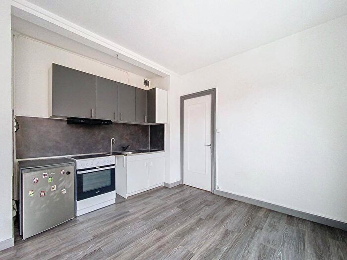 Appartement à louer - Lecoq, Clermont-Ferrand - 2 pièces - 1 chambre