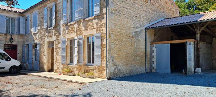 Maison à louer - Le Gua - 5 pièces - 3 chambres