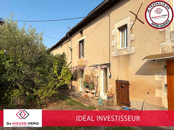 Neuville-de-Poitou - Maison 7 pièces à vendre