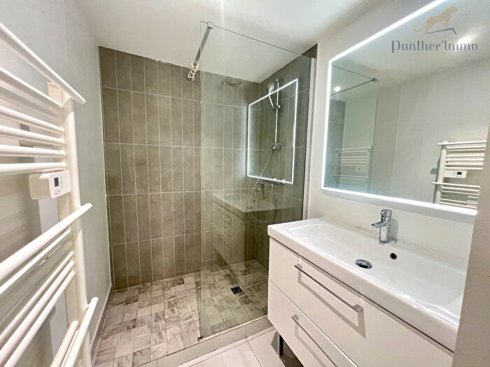 Appartement à vendre - La Riche - 4 pièces - 3 chambres