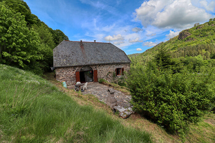 Maison 5 pièces à vendre à Fontanges