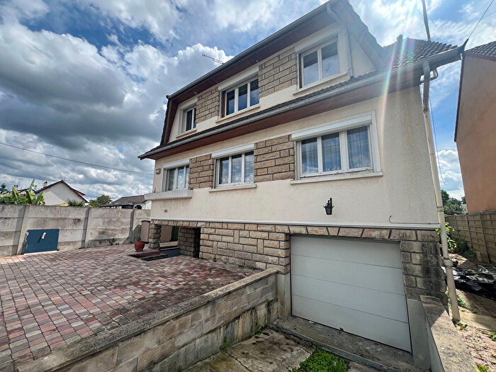 Maison à vendre - Mitry-Mory, Mitry-Mory - 8 pièces - 5 chambres