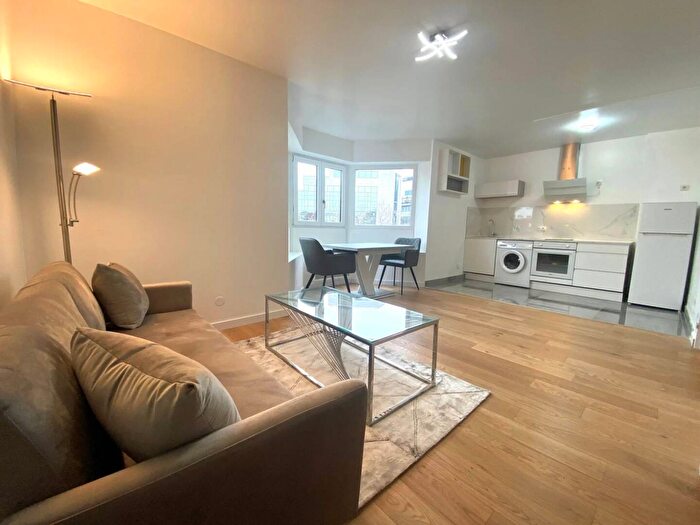 Appartement à louer - Silly-Gallieni, Boulogne-Billancourt - 1 pièce - 1 chambre