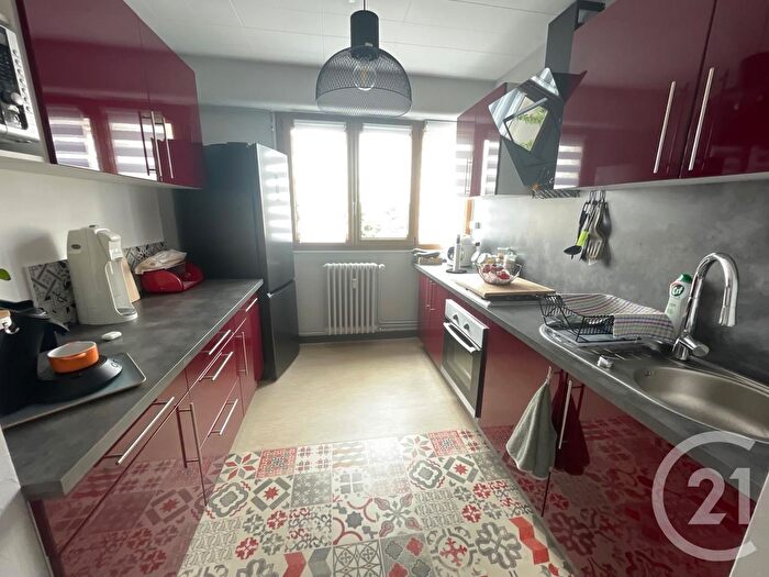 Appartement à vendre - Châtellerault, Centre-ville - 3 pièces - 2 chambres