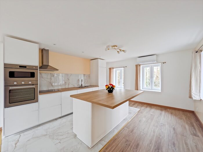 Maison à vendre - Saint-Paul-en-Chablais - 8 pièces - 4 chambres