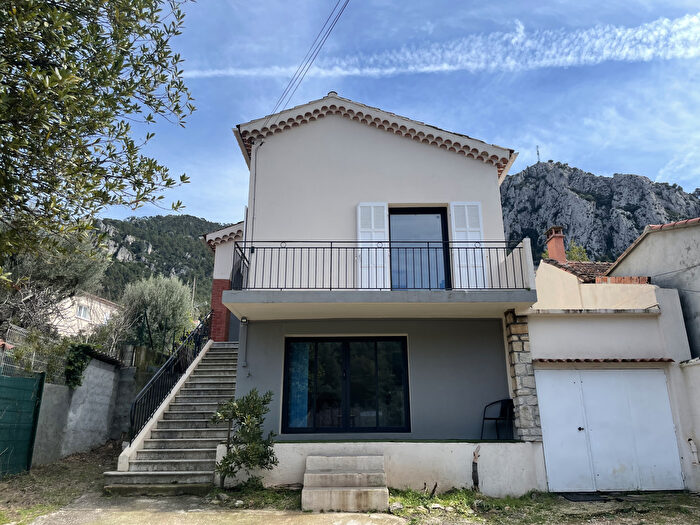 Maison à vendre - Toulon, Ubac, Dardennes, Barbasse, Mont Faron - 4 pièces - 3 chambres