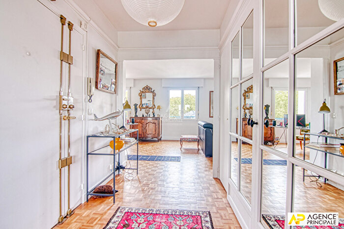 Appartement à vendre - Versailles, Montreuil - 5 pièces - 4 chambres