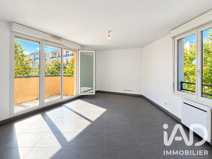 Appartement 4 pièces à Chelles, Centre-ville, Gare, Abbesses, à vendre