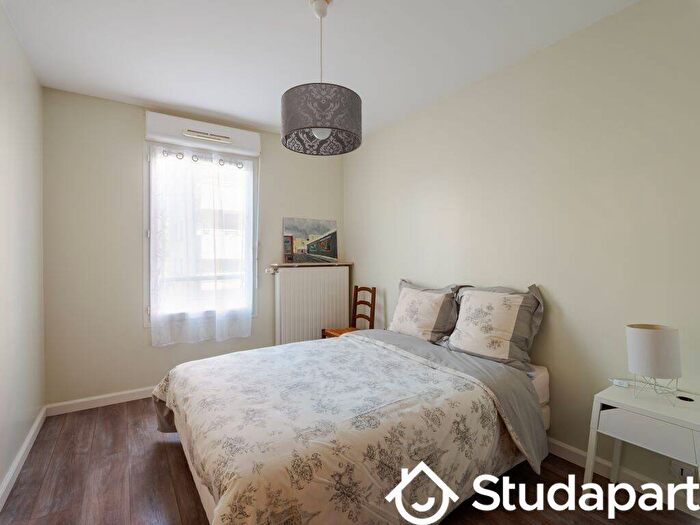 Appartement à louer - Centre, Chevilly-Larue - 1 pièce - 2 chambres