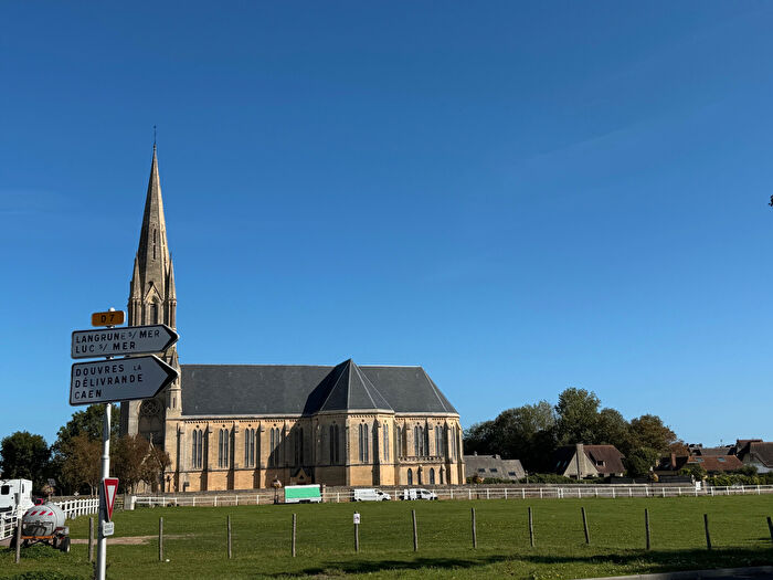 Appartement à vendre - Saint-Aubin-sur-Mer - 3 pièces - 2 chambres
