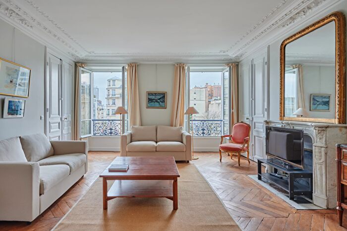 Neuilly-sur-Seine, Charles Laffitte : Appartement 5 pièces à louer