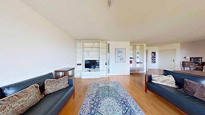 Appartement à louer - Charbonnières-les-Bains - 3 pièces - 2 chambres