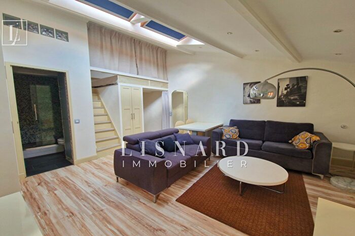 Maison à vendre - Vallauris, Centre-ville - 3 pièces - 1 chambre