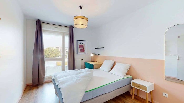Bordeaux-Lac : Appartement 1 pièce à louer