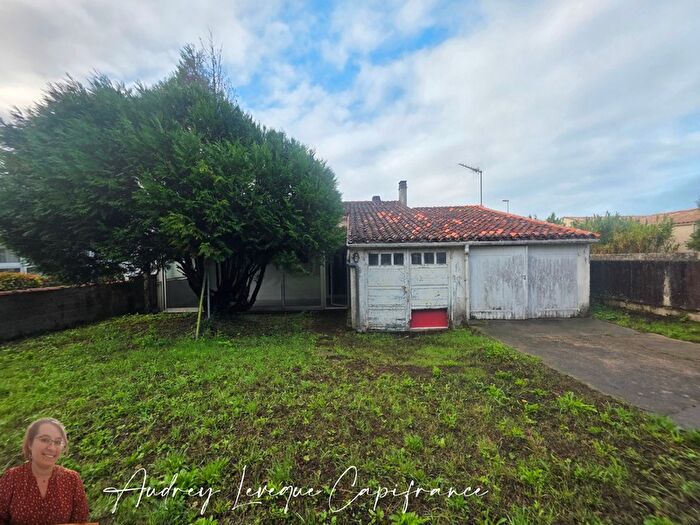 Maison à vendre - Surgères - 5 pièces - 2 chambres