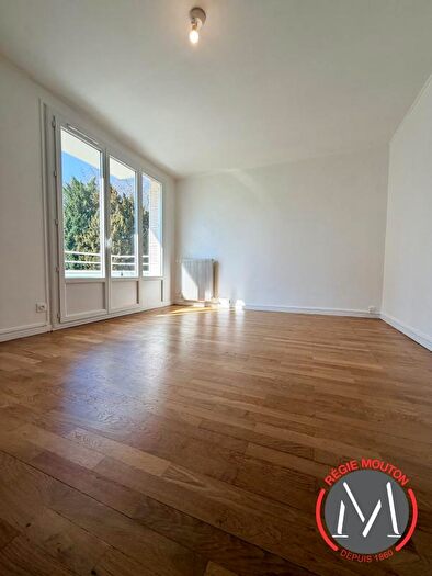 Appartement à louer - Caluire-et-Cuire, Cuire-le-bas, Cuire-le-Haut - 4 pièces - 3 chambres