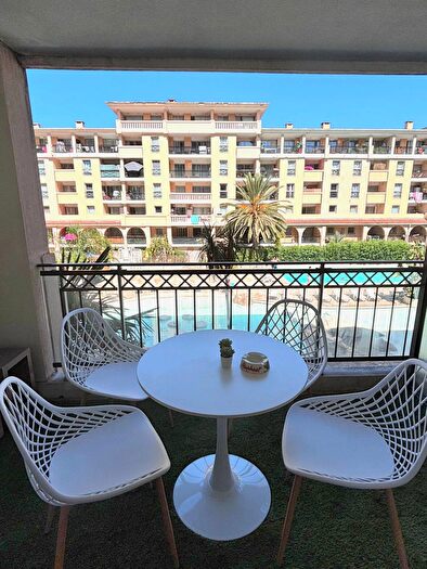 Appartement 2 pièces à louer - Cannes, Bocca Sud