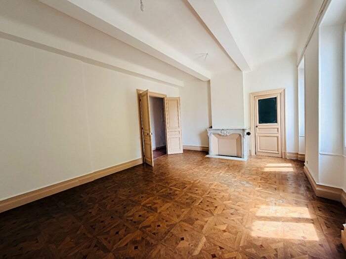 Appartement 4 pièces à louer à Marseille e, Les Chartreux