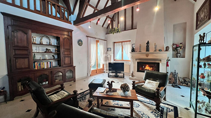 Maison à vendre - Orvault, Petit-Chantilly, Bignon, Morlière - 11 pièces - 6 chambres