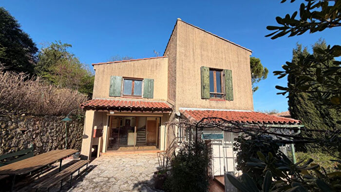 Maison à vendre - Velaux - 5 pièces - 3 chambres