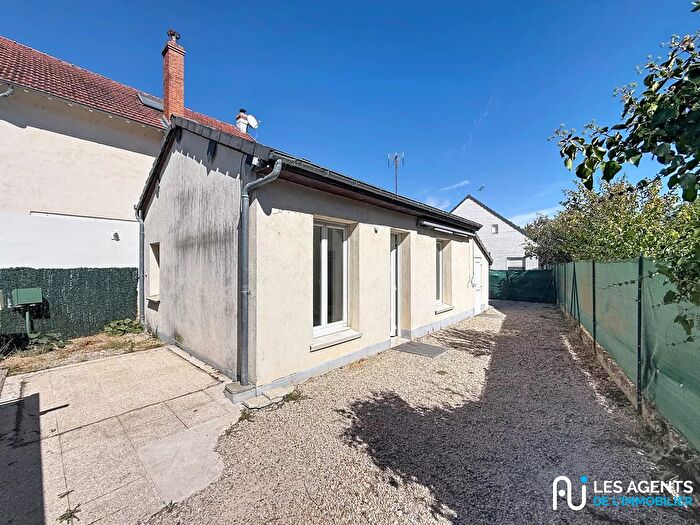 Saint-Jean-de-la-Ruelle, Gambetta, Madeleine, Dix Arpents, Clos Neuf : Maison 3 pièces à vendre