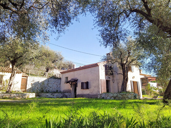 Maison à vendre - Nice, Saint-Isidore - 4 pièces - 3 chambres