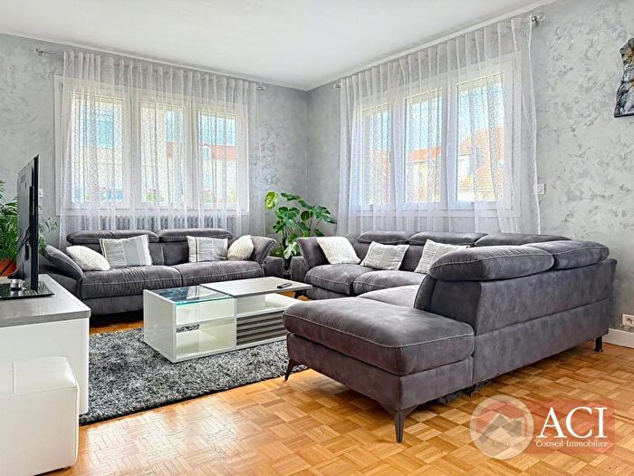 Montmagny, Centre-ville, Carrières : Appartement 5 pièces à vendre
