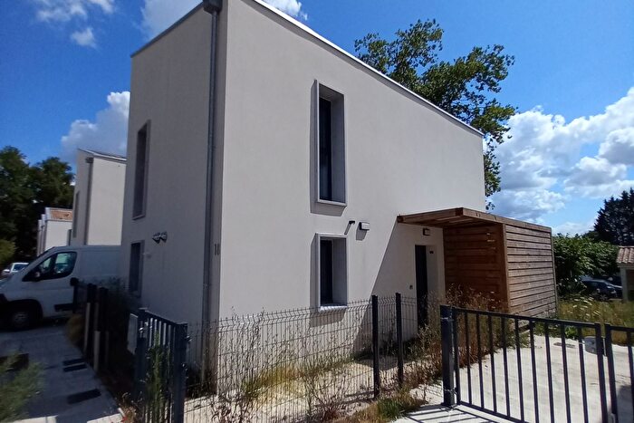 Maison à vendre - Saint-Sulpice-et-Cameyrac - 4 pièces - 3 chambres