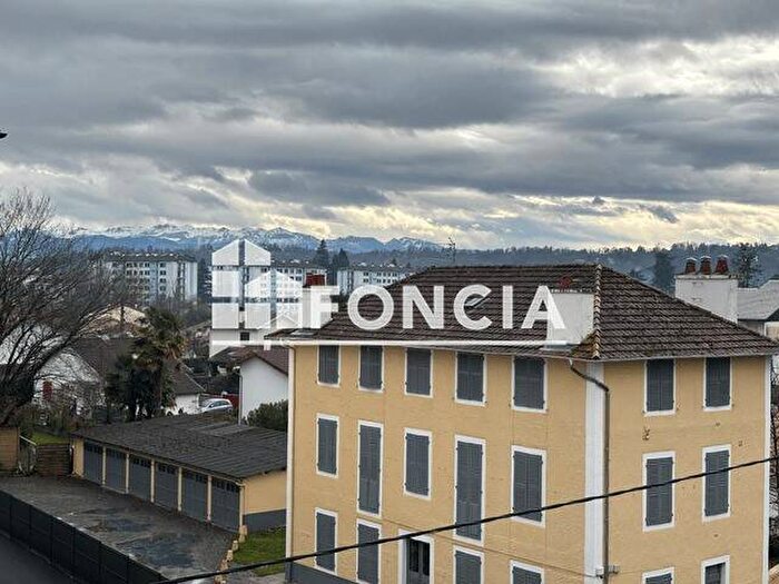 Appartement à louer - La Poste, Billère - 4 pièces - 3 chambres