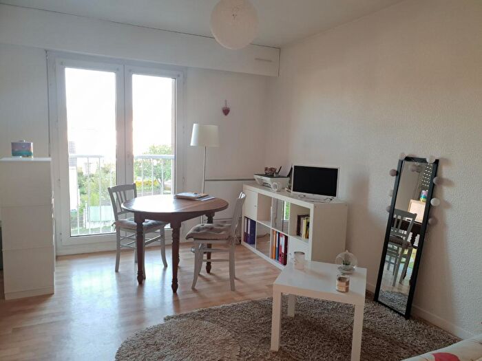 Appartement 1 pièce à Limoges, CHU, à louer