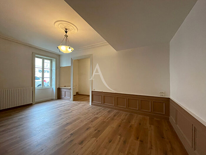 Fontenay-le-Comte, Chamiraud, Grissais, Le Gros Noyer : Appartement 3 pièces à louer