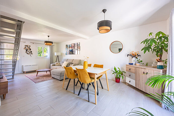 Maison à vendre - Saint-Sébastien-sur-Loire, Ouest - 5 pièces - 3 chambres