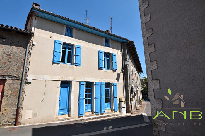 Exideuil - Maison 8 pièces à vendre