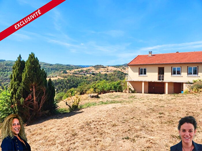 Maison 5 pièces à Essertines-en-Châtelneuf, à vendre