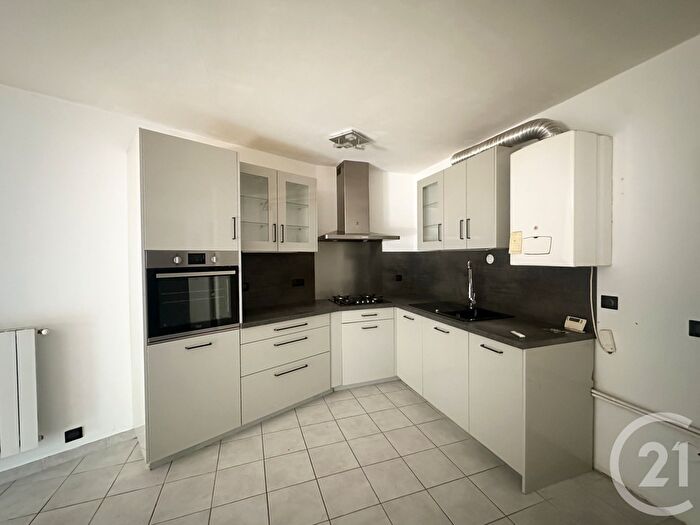 Lunel, Centre-ville, Gare : Appartement 3 pièces à louer