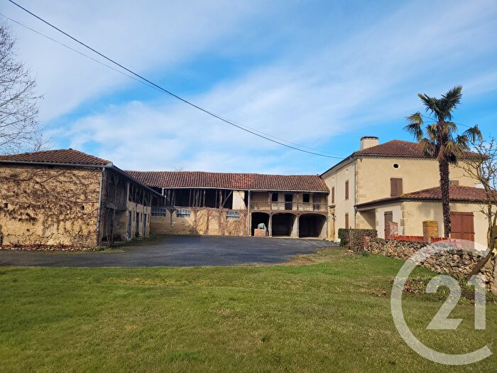 Maison à vendre - Saint-Blancard - 9 pièces - 5 chambres