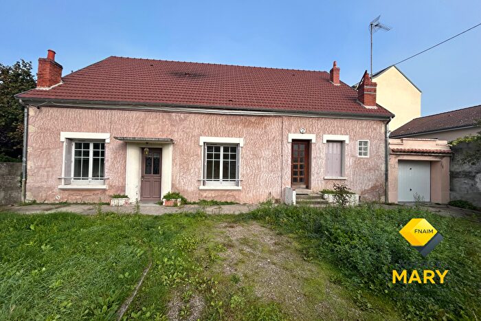 Maison à louer - Bellerive-sur-Allier - 3 pièces - 2 chambres