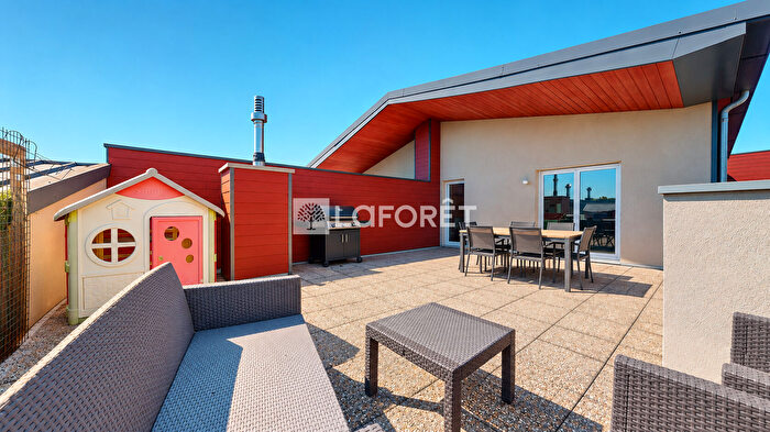 Villefranche-sur-Saône, Centre-ville : Appartement 4 pièces à vendre