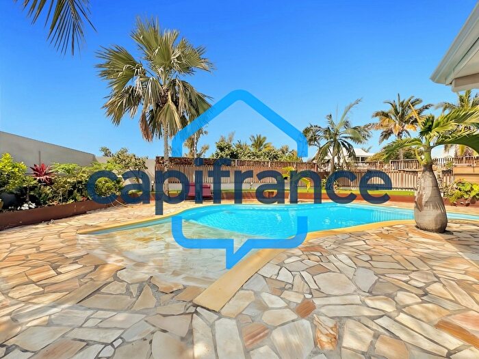 Maison à vendre - Létang-Salé, Etang-Salé les Bains - 7 pièces - 5 chambres