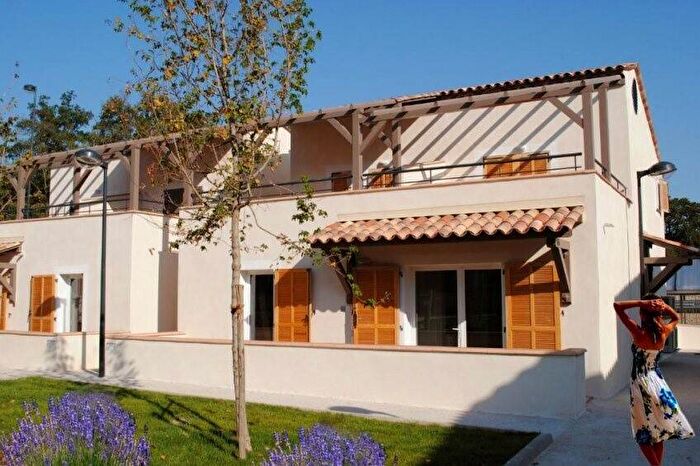 Appartement à louer - Malaucène - 2 pièces - 1 chambre