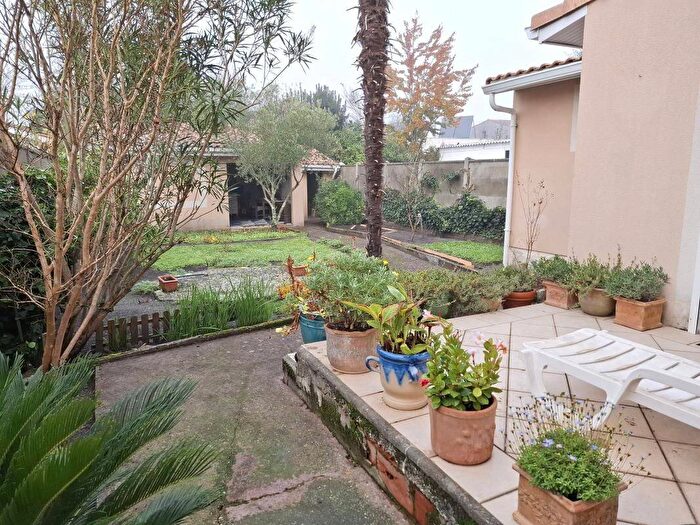 Maison à louer - Centre Ville, Mérignac - 5 pièces - 4 chambres