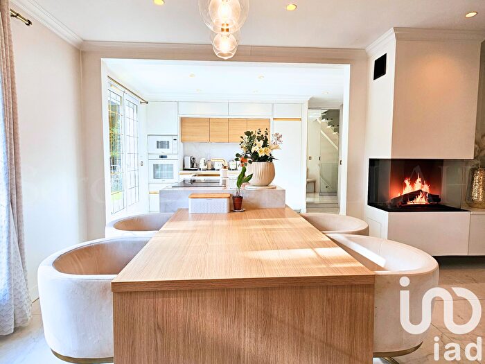 Maison à vendre - Apremont - 5 pièces - 4 chambres