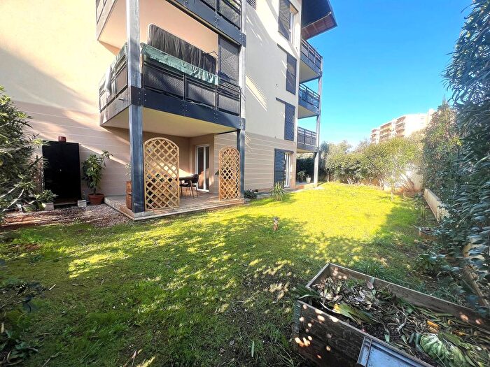 Appartement à vendre - Le Cannet, Rocheville, Colombier, Campelières - 3 pièces - 2 chambres