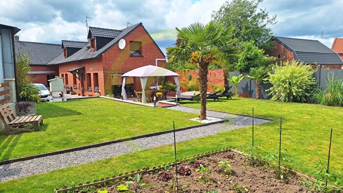 Maison à vendre - Verchain-Maugré - 8 pièces - 5 chambres