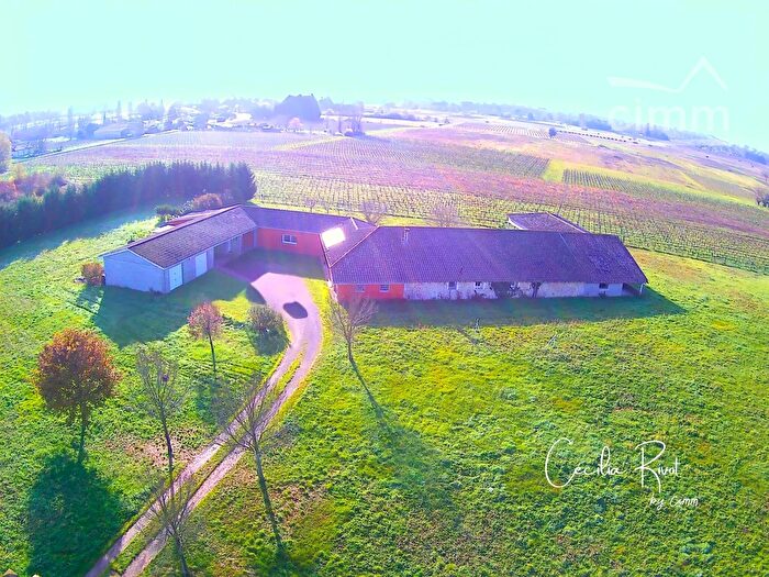 Maison à vendre - Saint-Christoly-de-Blaye - 12 pièces - 5 chambres