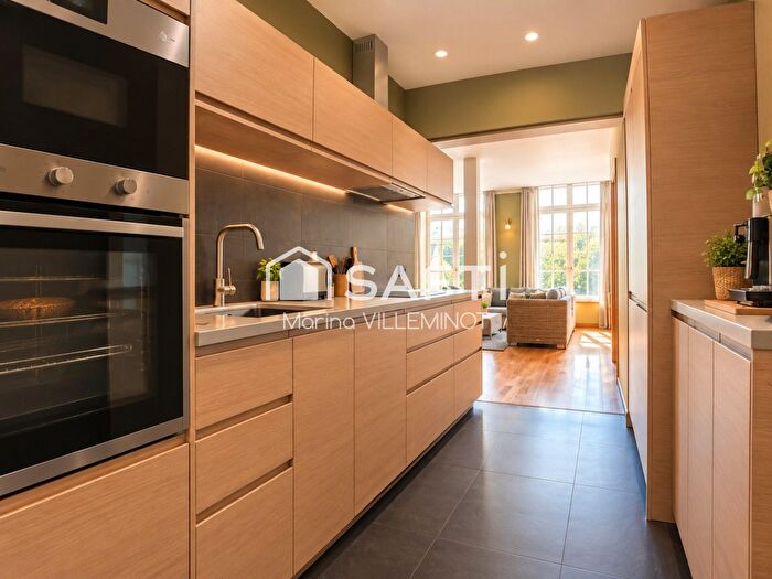 Appartement 4 pièces à Sedan, Résidence Ardennes, Fond de Givonne, à vendre