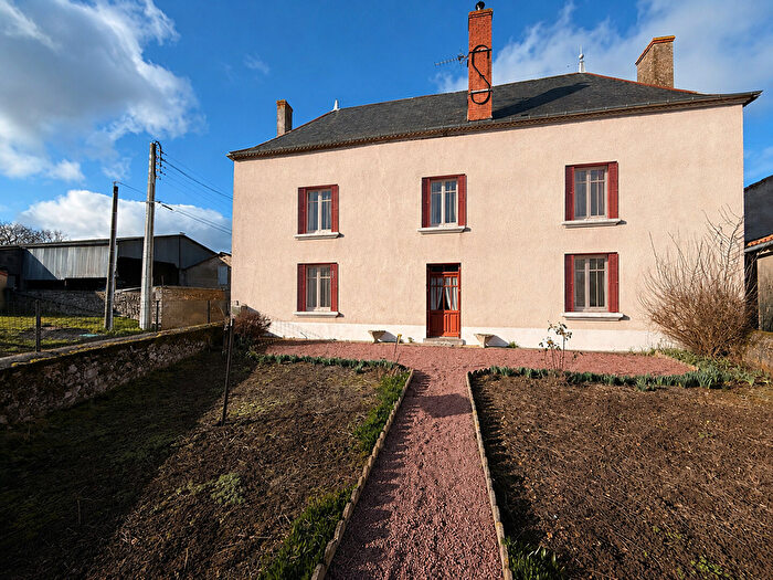 Assais-les-Jumeaux : Maison 3 pièces à vendre