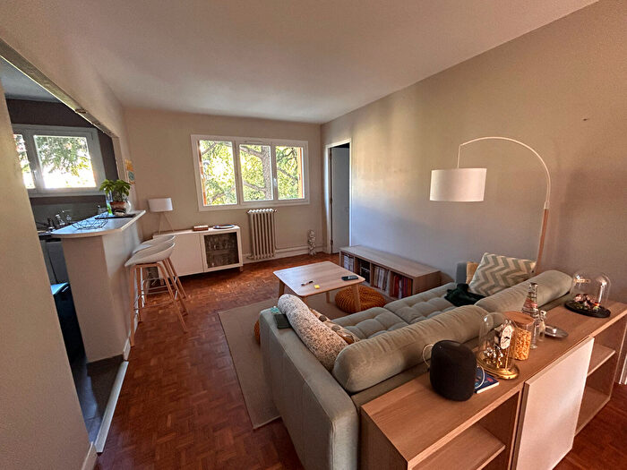 Appartement à vendre - Chaville, Marivel - 3 pièces - 2 chambres