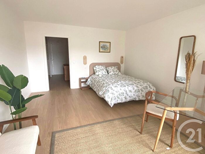 Appartement à louer - Champerret-Berthier, Paris ème arrondissement - 1 pièce