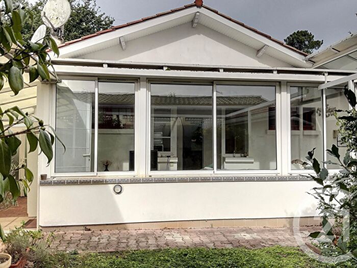 Maison à vendre - Andernos-les-Bains, Betey, La Chapelle Forestière, Bruyères - 5 pièces - 3 chambres